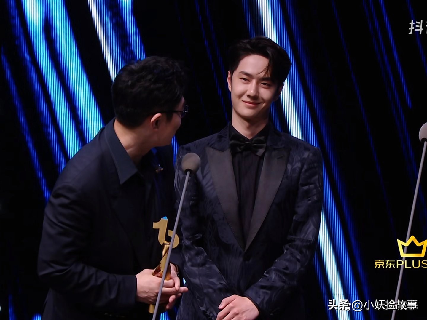 Wang Yibo reproduced the photos nine years ago, looking back and ...