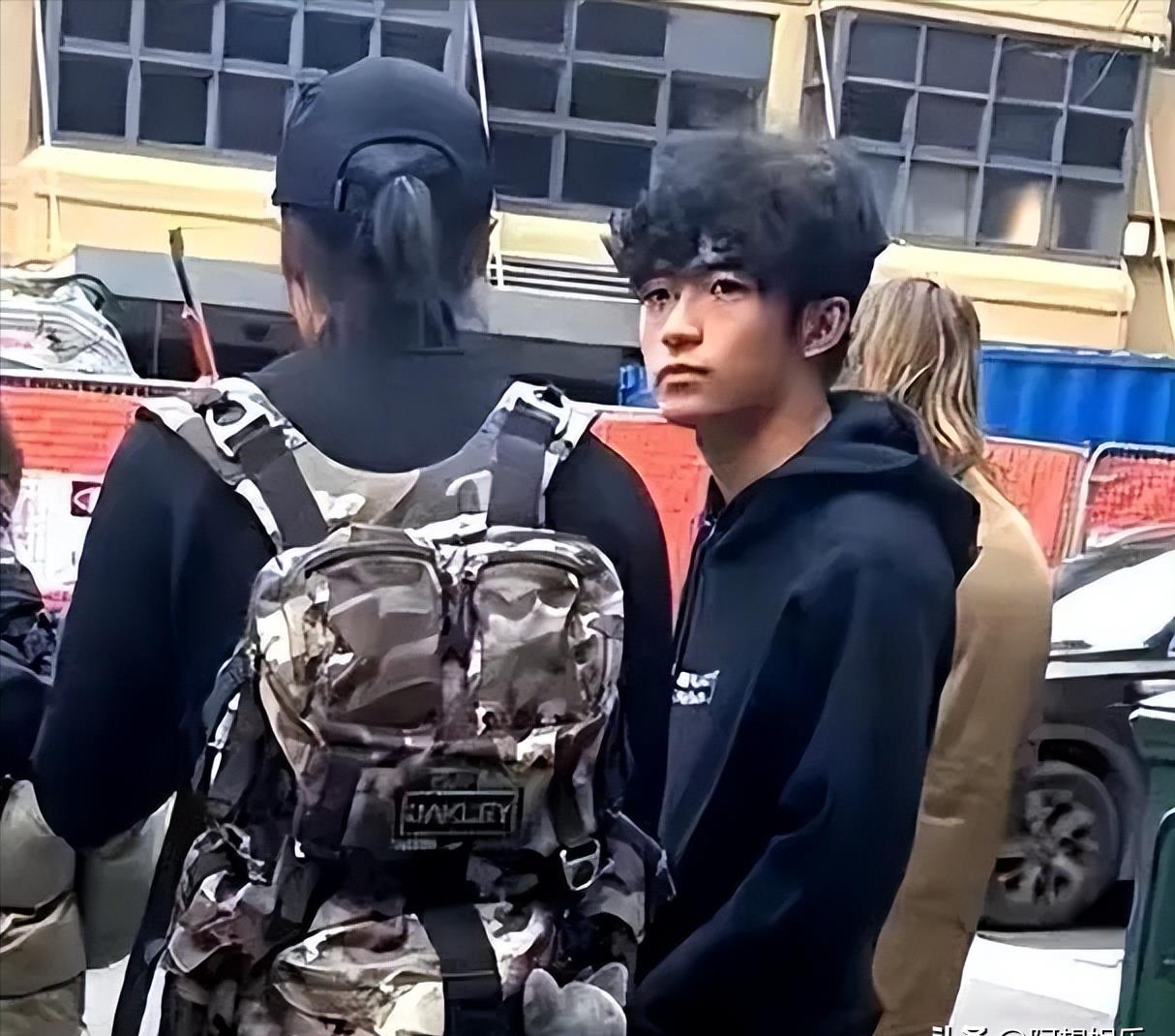 The mysterious girlfriend of Nicholas Tse's son Lucas: 28 years older ...