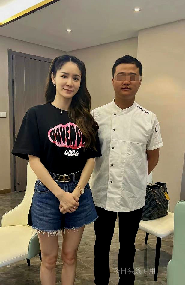 The photo of Lin Feng's wife Zhang Xinyue's birth was exposed. She is ...