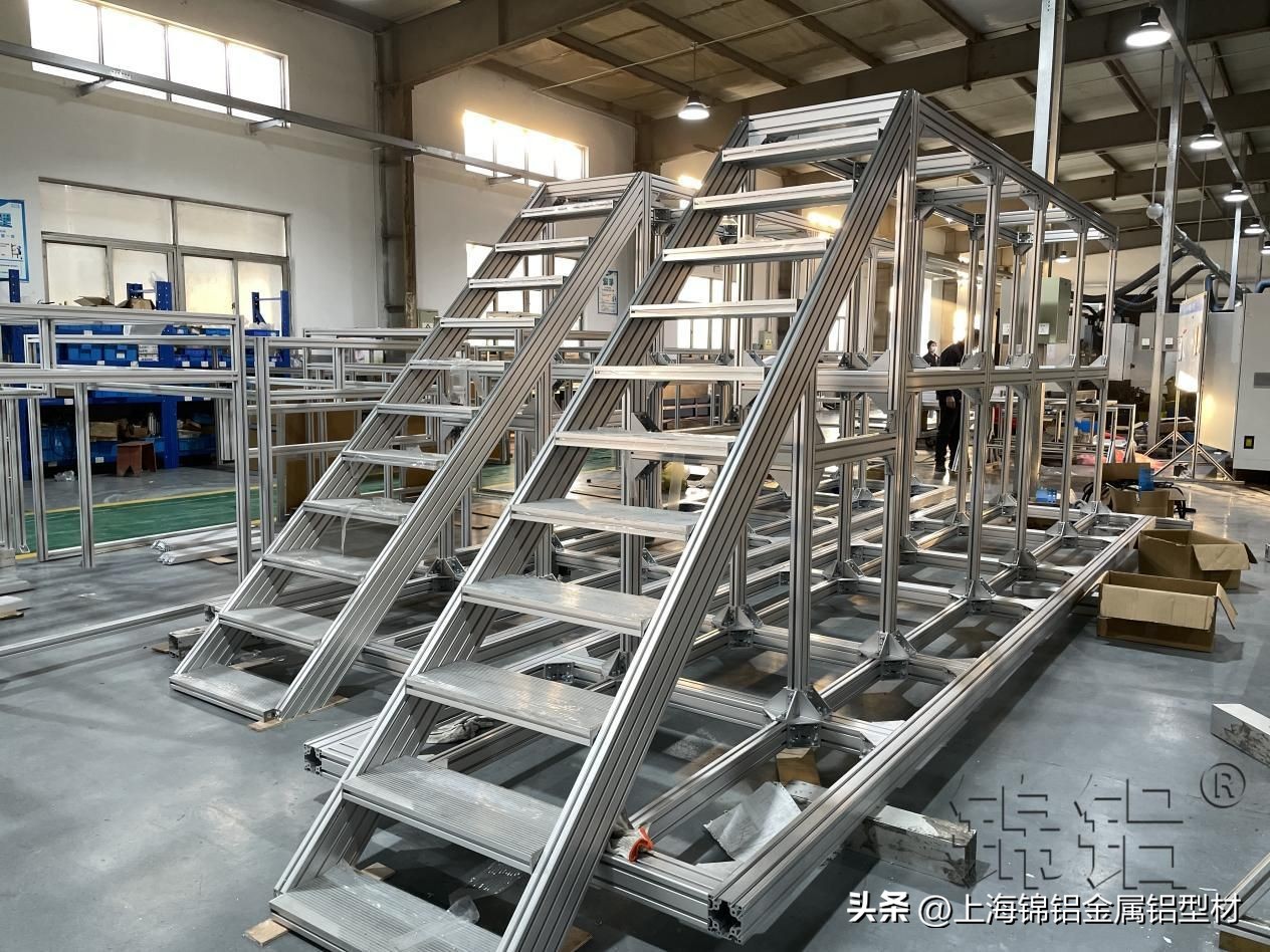 Diversified connection methods of 40 aluminum profiles: creating ...