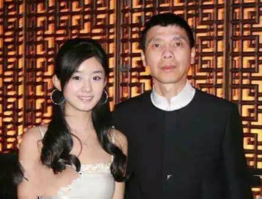 "Alternative" Ding Zijun: Hidden marriage for 5 years, just to protect the love between Zhao ...