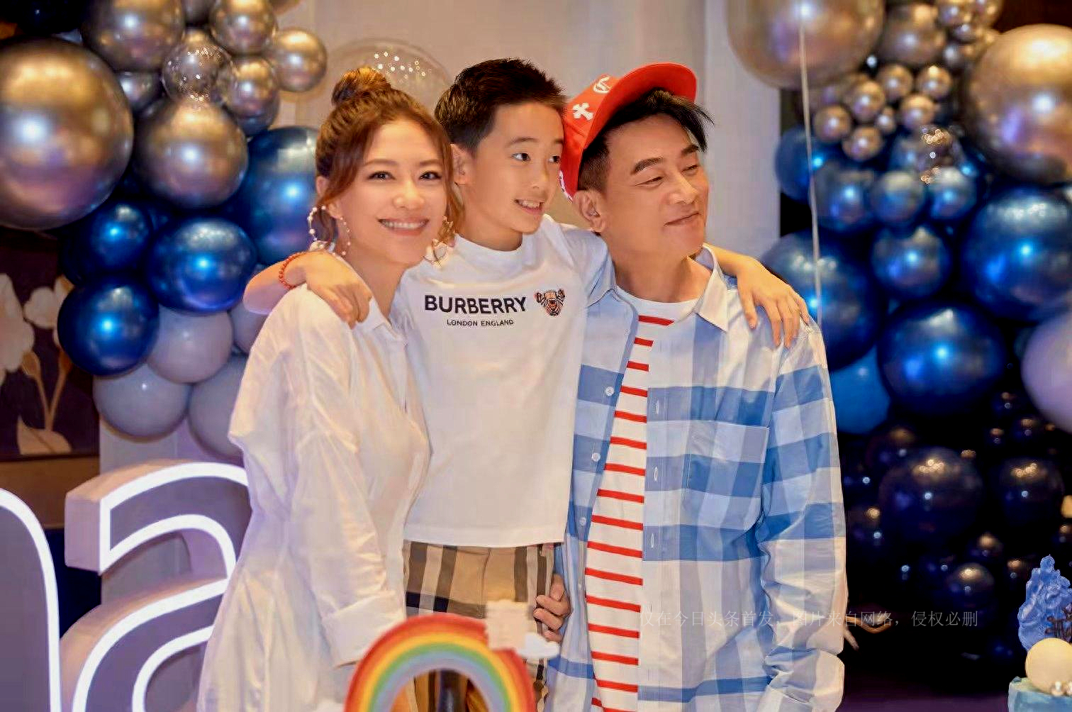 Jordan Chan's 55th birthday photos were exposed, with his father-in-law ...