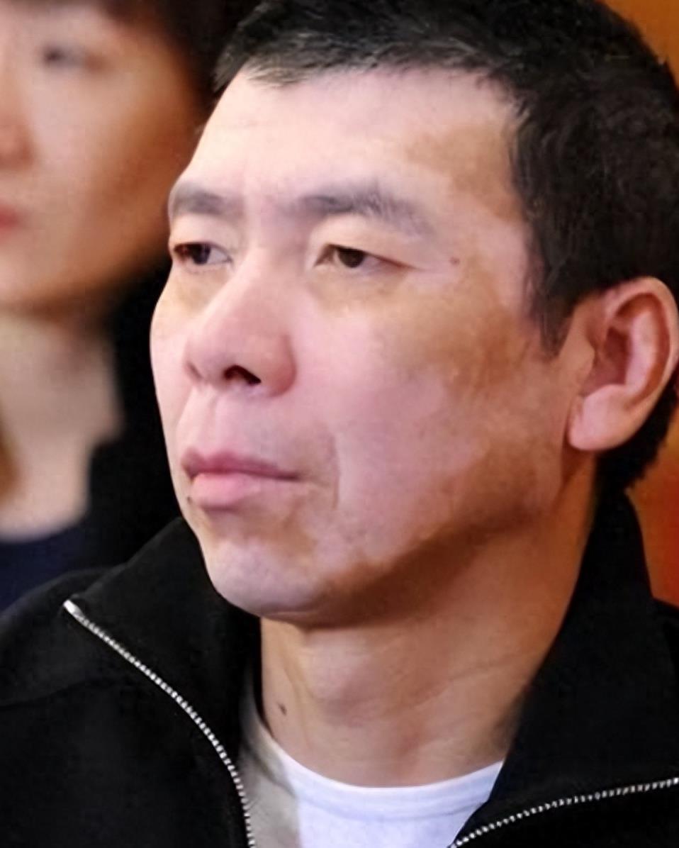 Feng Xiaogang's condition worsened and he was bedridden. He was worth 2 ...