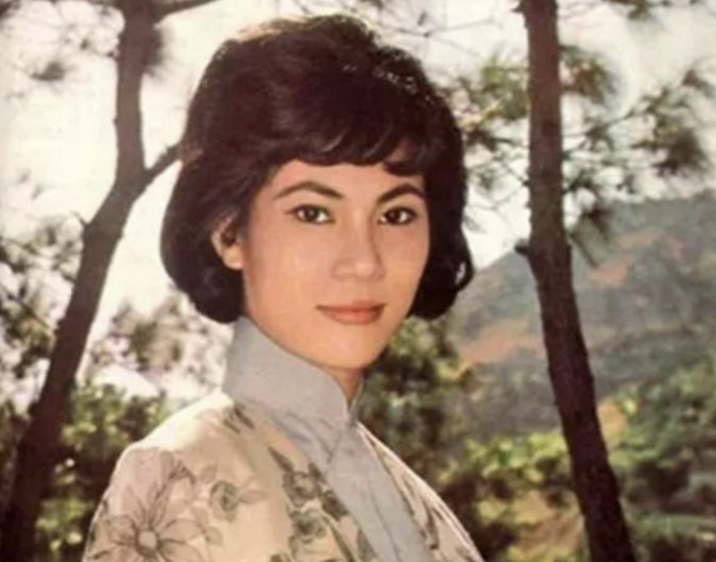 Sister Zeng Jiang is a legend in the Hong Kong film industry. Her love ...