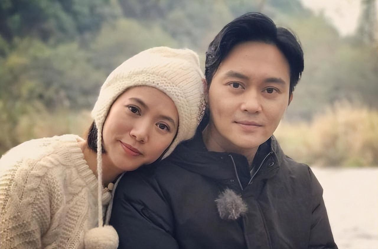 There have been many weddings in variety shows, and the "fake love ...