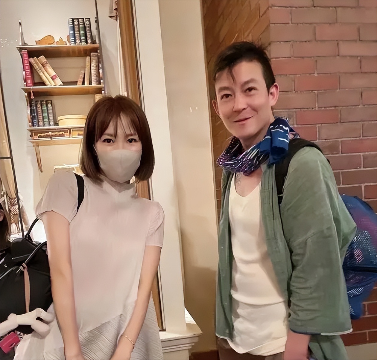 A netizen ran into Edison Chen's family to play, and his 5-year-old ...