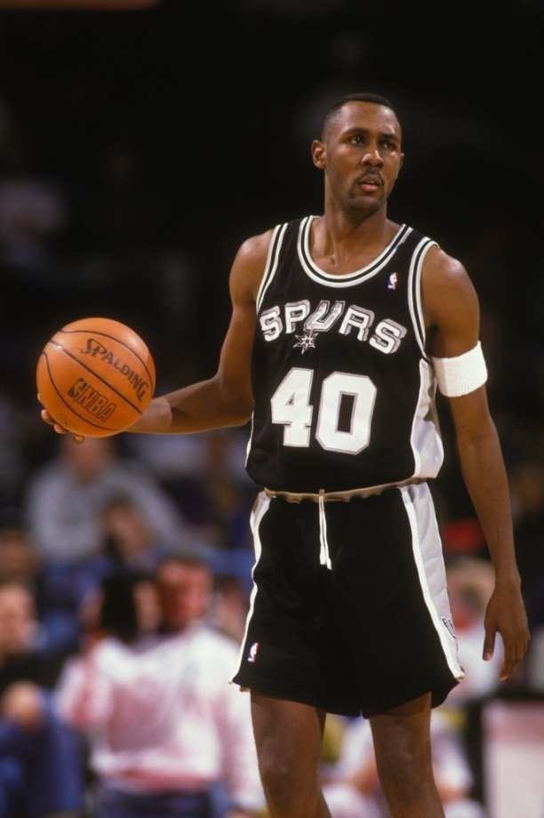No. 42 of the Spurs' 50 Greatest Stars in 50 Years - iNEWS