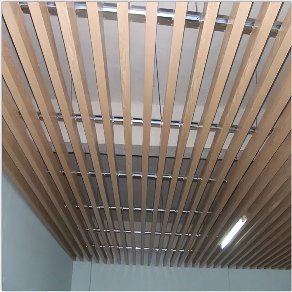 How much should the spacing of the aluminum square pass ceiling be ...