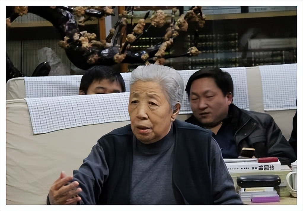 Mrs. Hua Guofeng Han Zhijun: 91 years old this year, she is low-key and ...