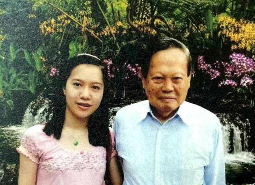 The 47-year-old Weng Fan's Japanese drinking party became the focus ...