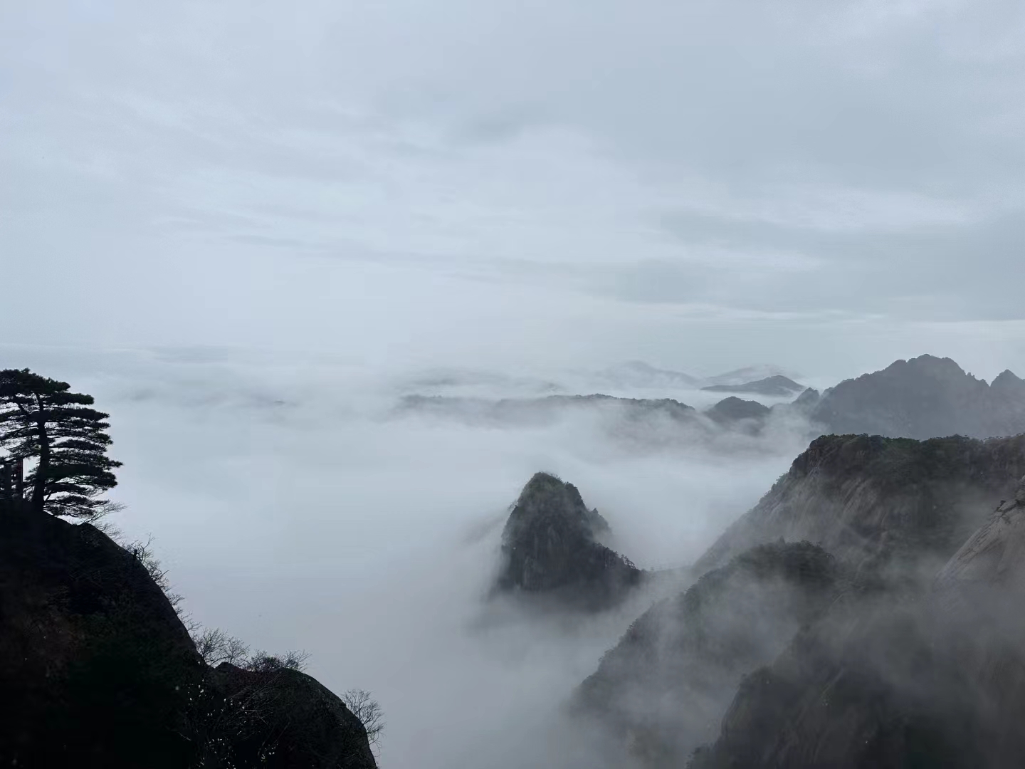 huangshan sea of clouds - iNEWS