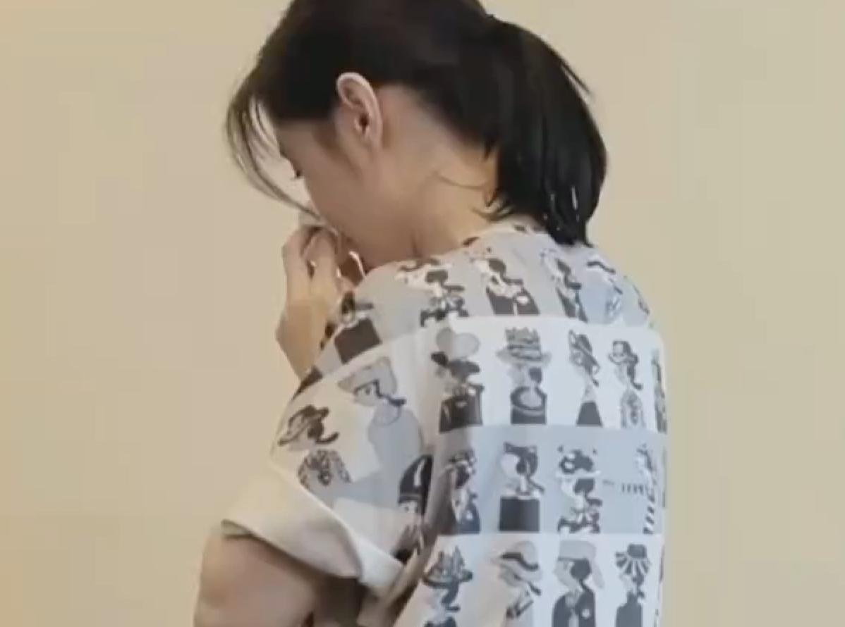 Liu Mintao was emotionally out of control and wept on the show!The hair ...