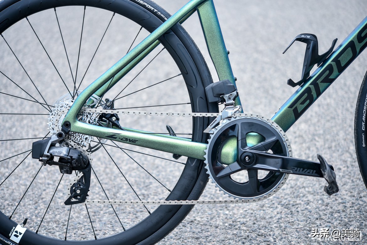 Full range of 12-speed electric BROSS Zenith road bike review - iMedia