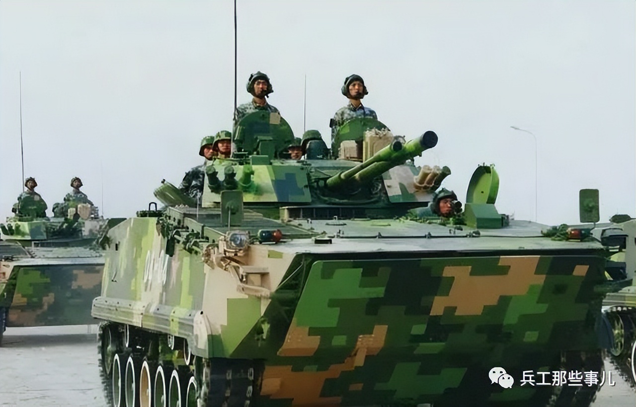 The magic weapon of the Chinese Army - 04A tracked infantry fighting ...