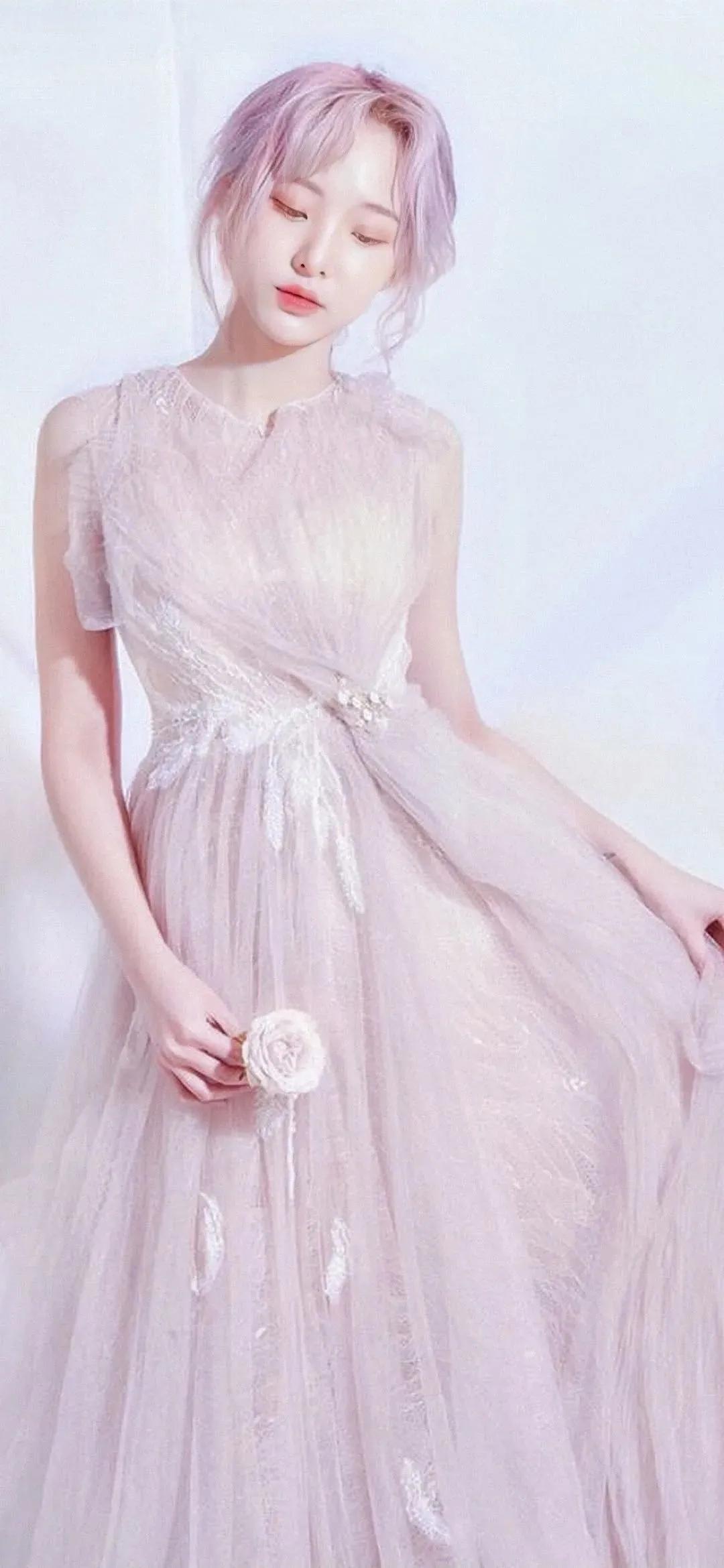 Celebrity photo: Zheng Naixin - iMedia