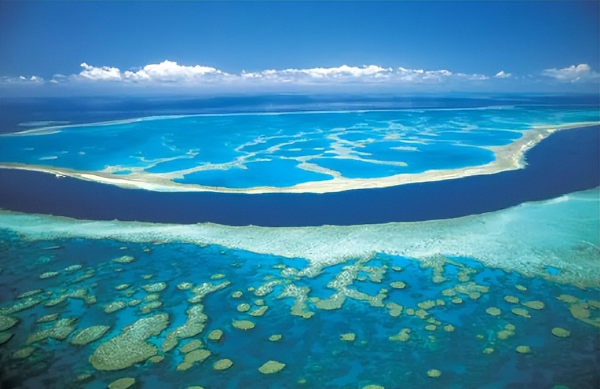 Exploring the Topography of the Australian Continent: Revealing the ...