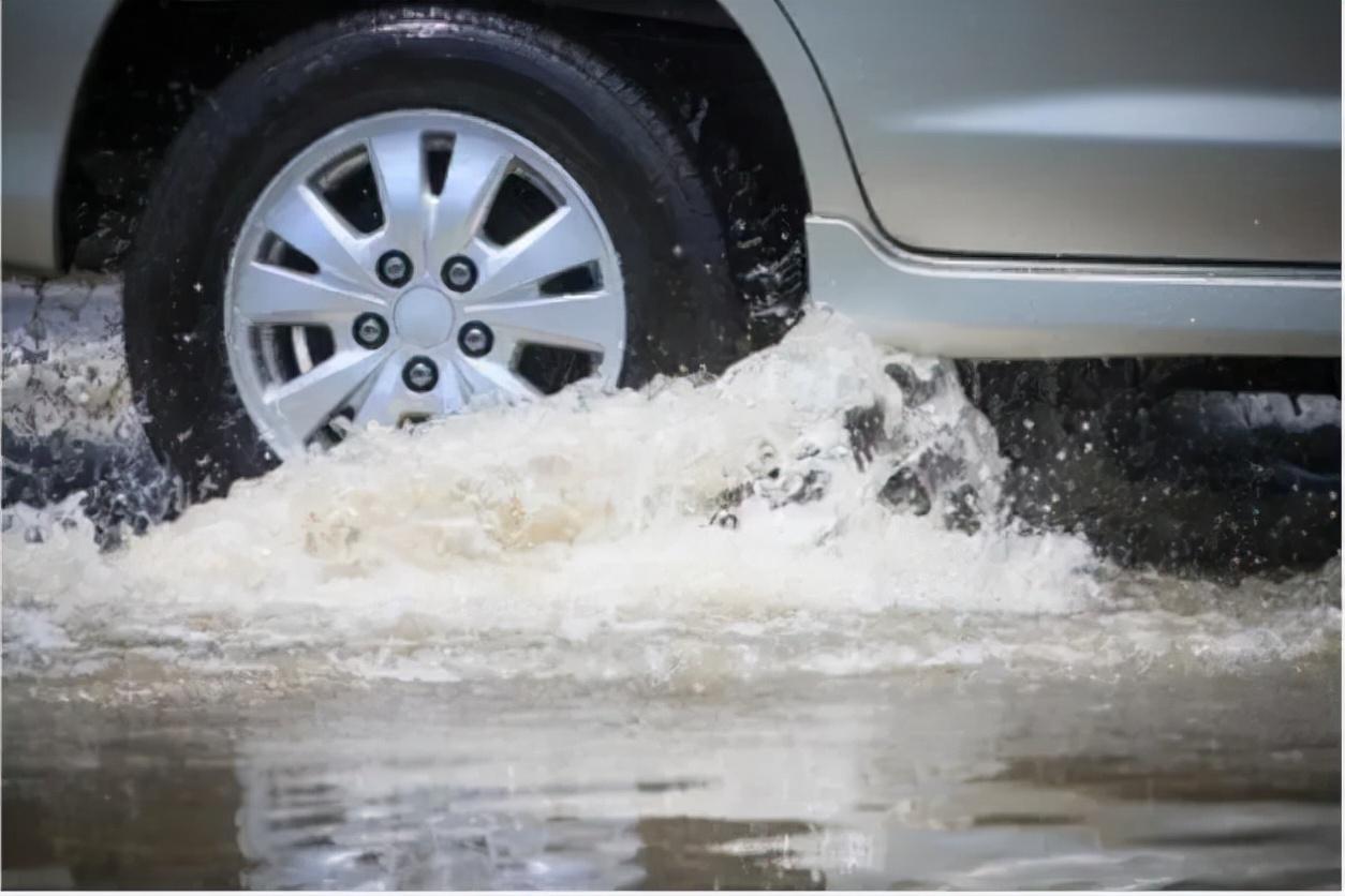 Ice water shock (water splash) test - iNEWS