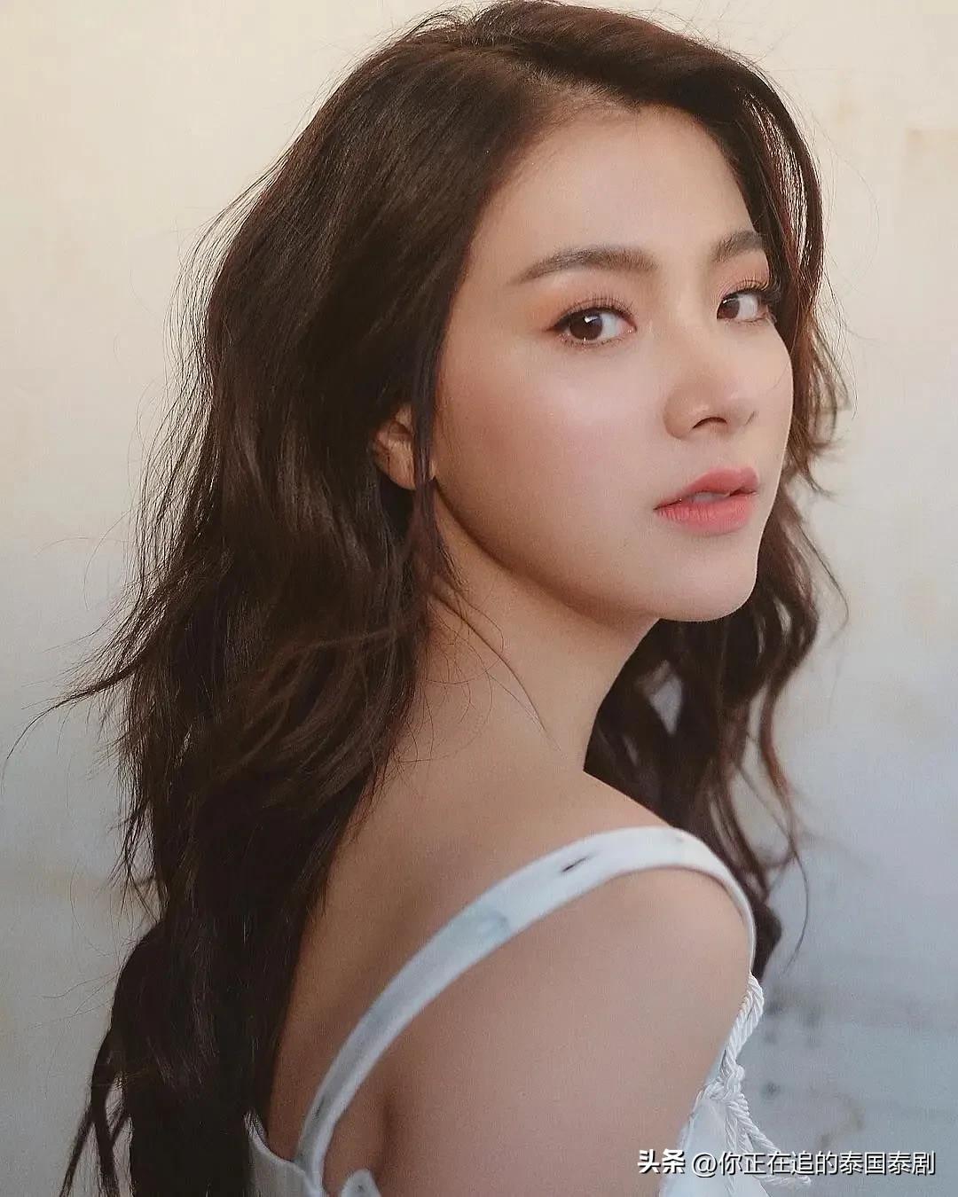 There are two Thai goddesses Baifern Lu Aihui and AumP in the lineup of ...