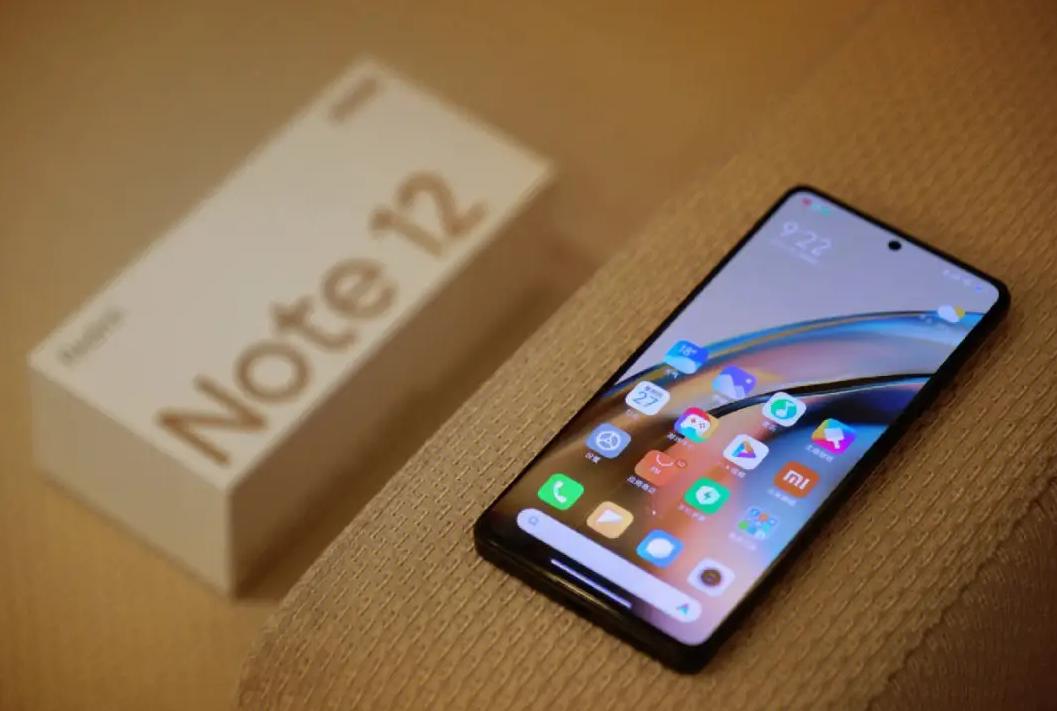 Don't let your elders use copycat phones anymore. The three mobile ...