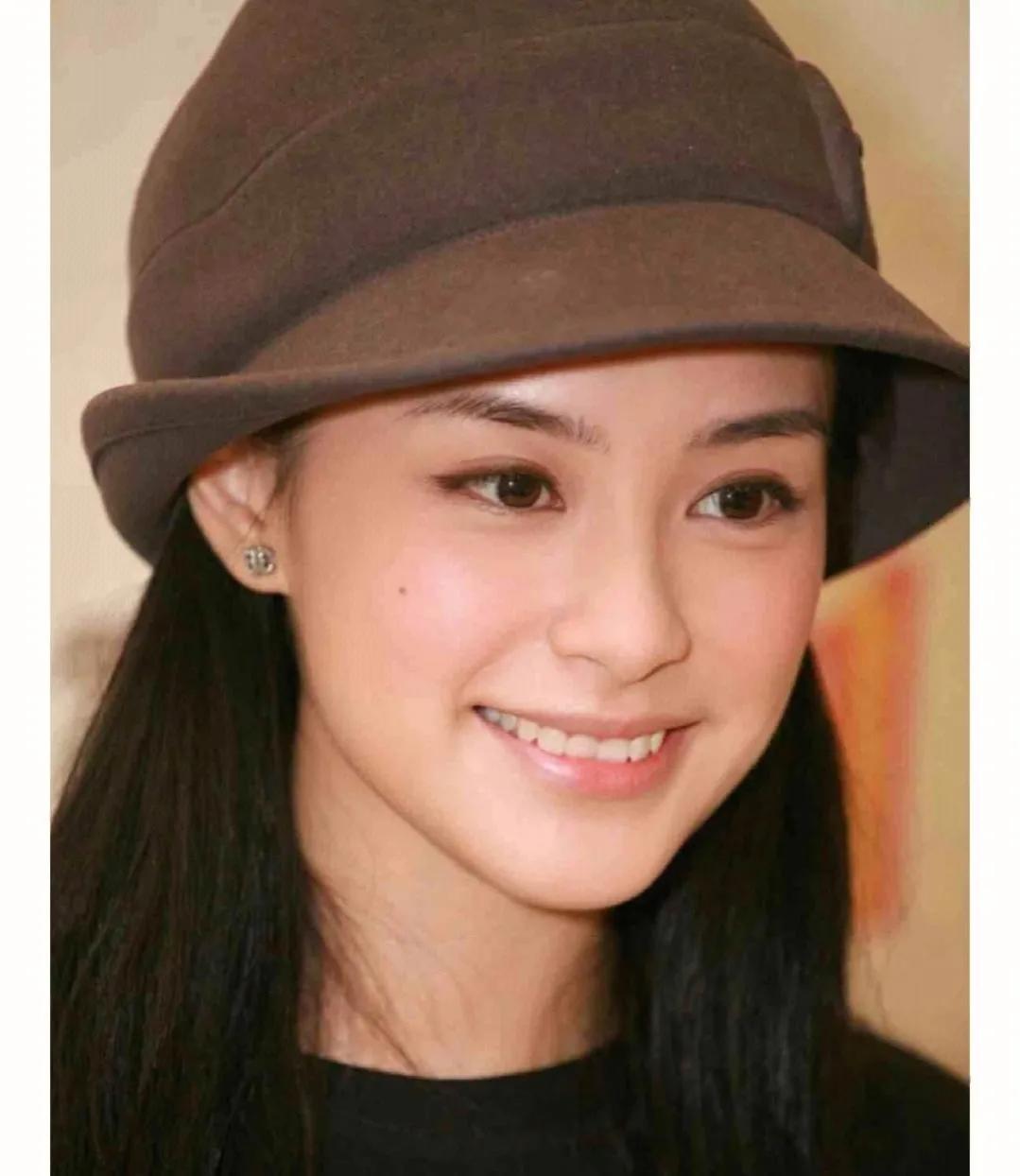 Qin Fen himself appeared on the streets of Japan, the cutest height ...