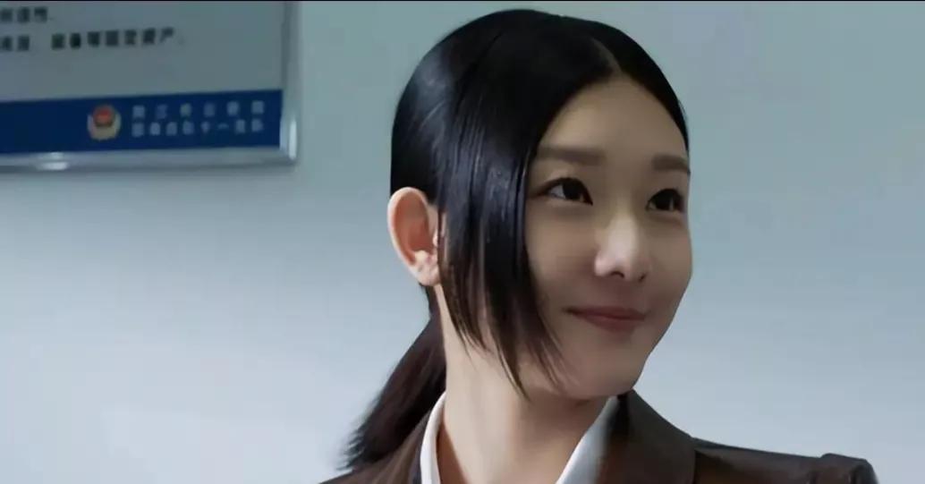 The plot of "Fearless" has ups and downs, Wang Yue betrays Wan Yanbin, and Yawen knows that her ...