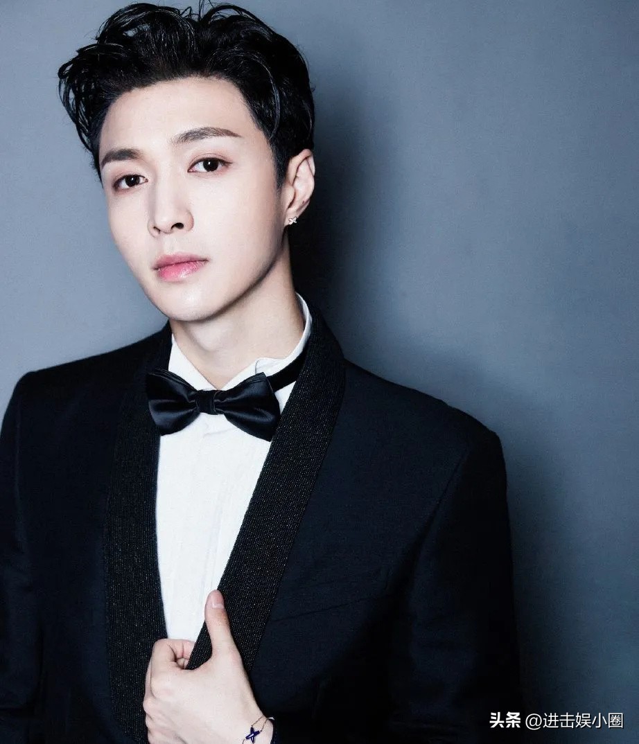 Zhang Yixing suspected of tax evasion? Fans angrily tear up the studio ...