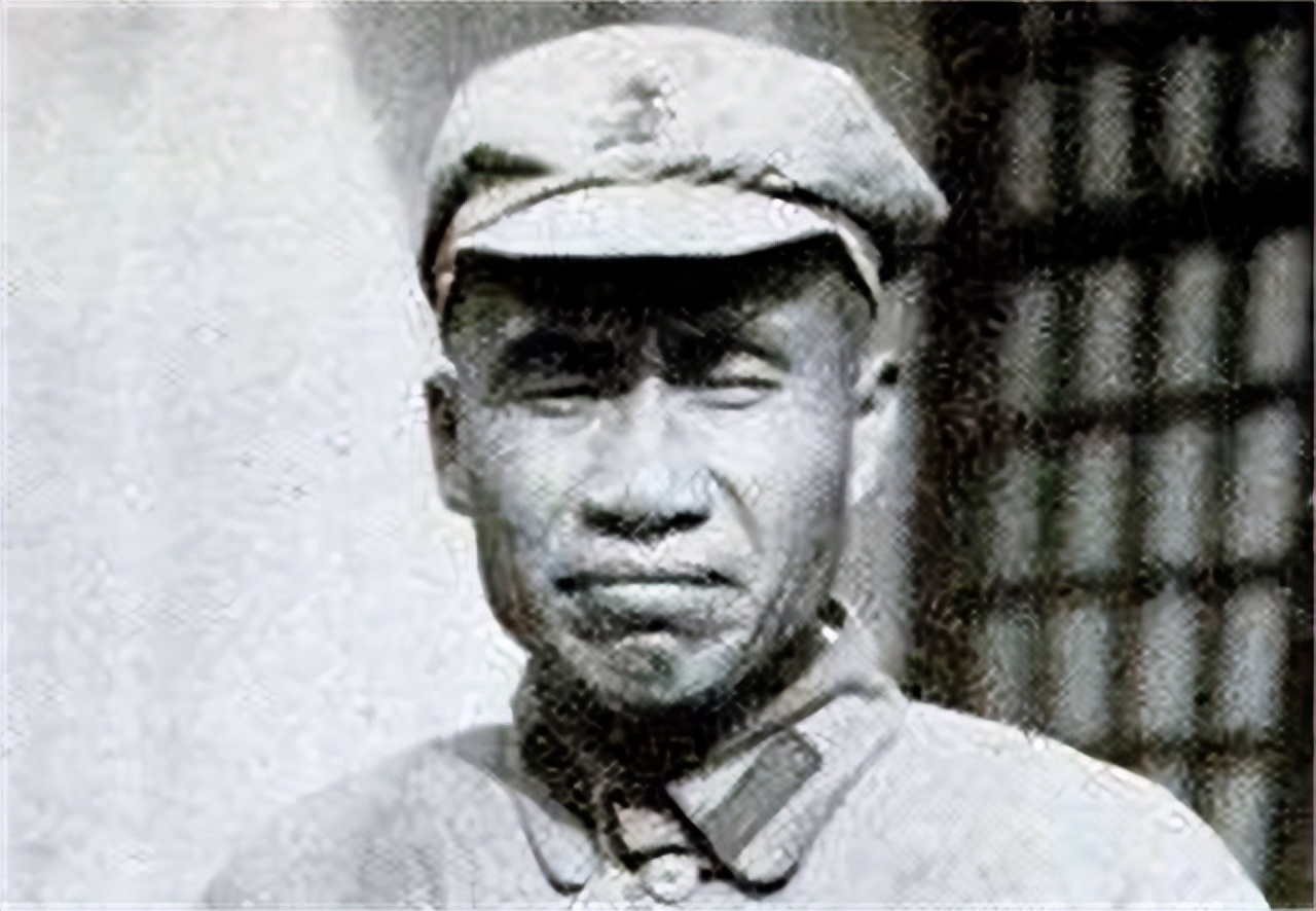 In order to win him over, an army was specially set up to let him be ...