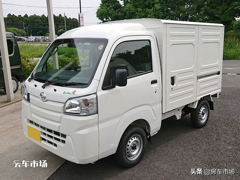 The Dafa micro-truck van is converted into a RV, the layout is adjusted ...