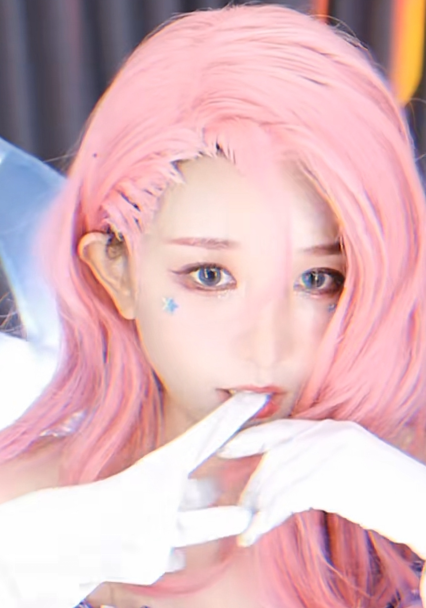 Lin Qiqi loves COS, Seraphine is amazing, Lux is sweet, and she has to ...