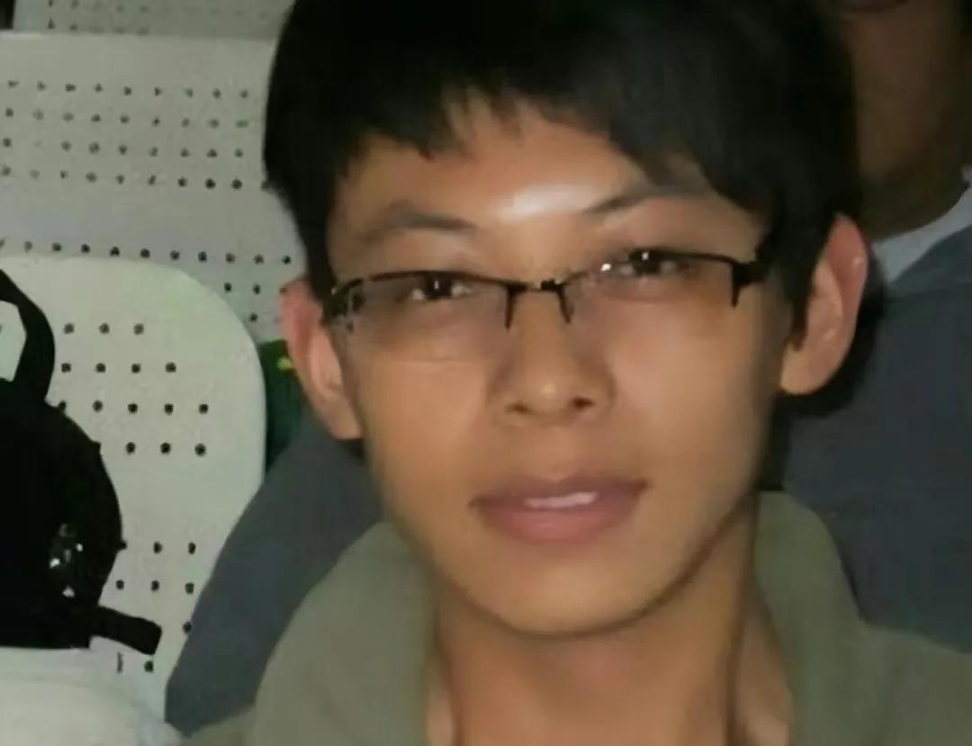 Jiang Ge blocked a knife for his friend when he was studying in Japan ...