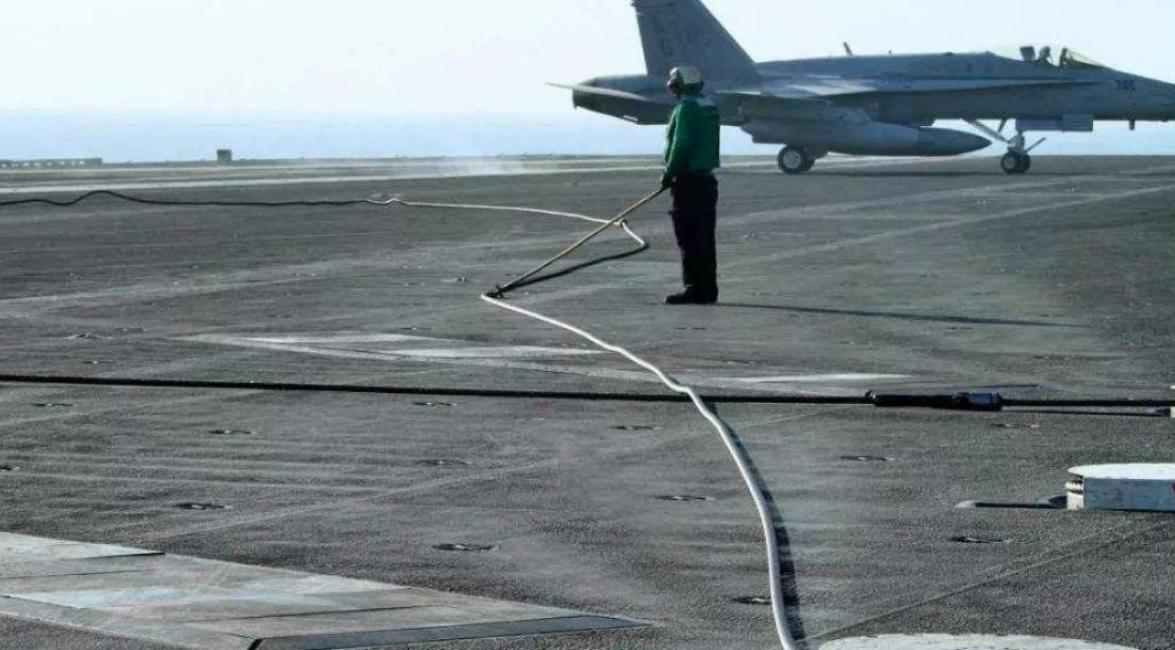 A rope of 10 million yuan can hold a 20-ton fighter jet in 3 seconds ...