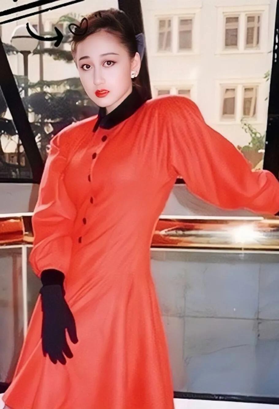 Stunning Lizhi - iMedia