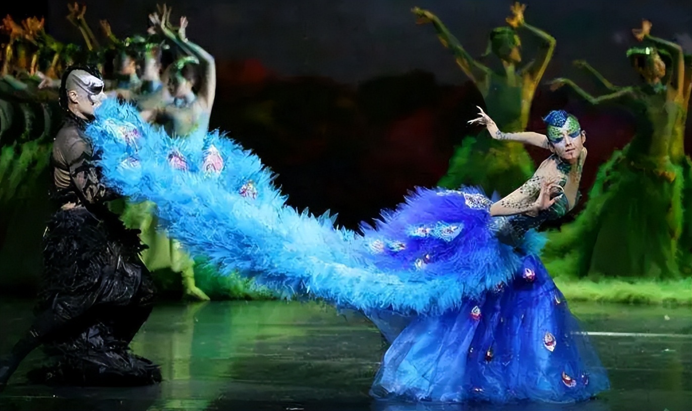 Yang Lipings New Dance Sparks Controversy Again Female Dancers Touch