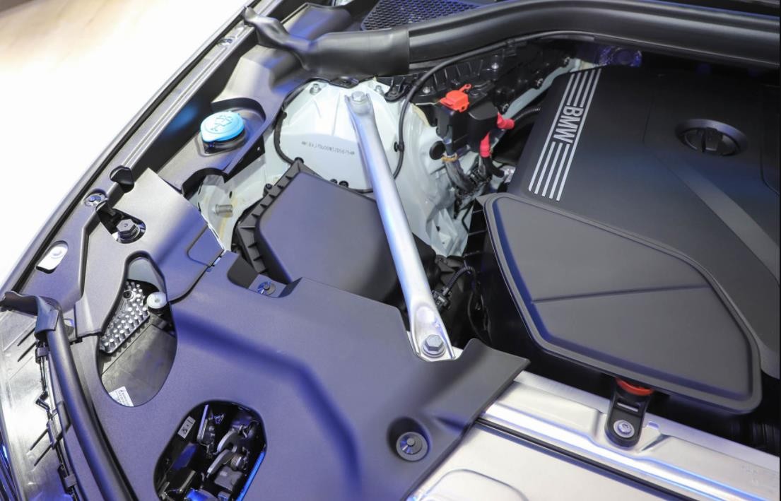 There are several hardware differences between the high and low power ...