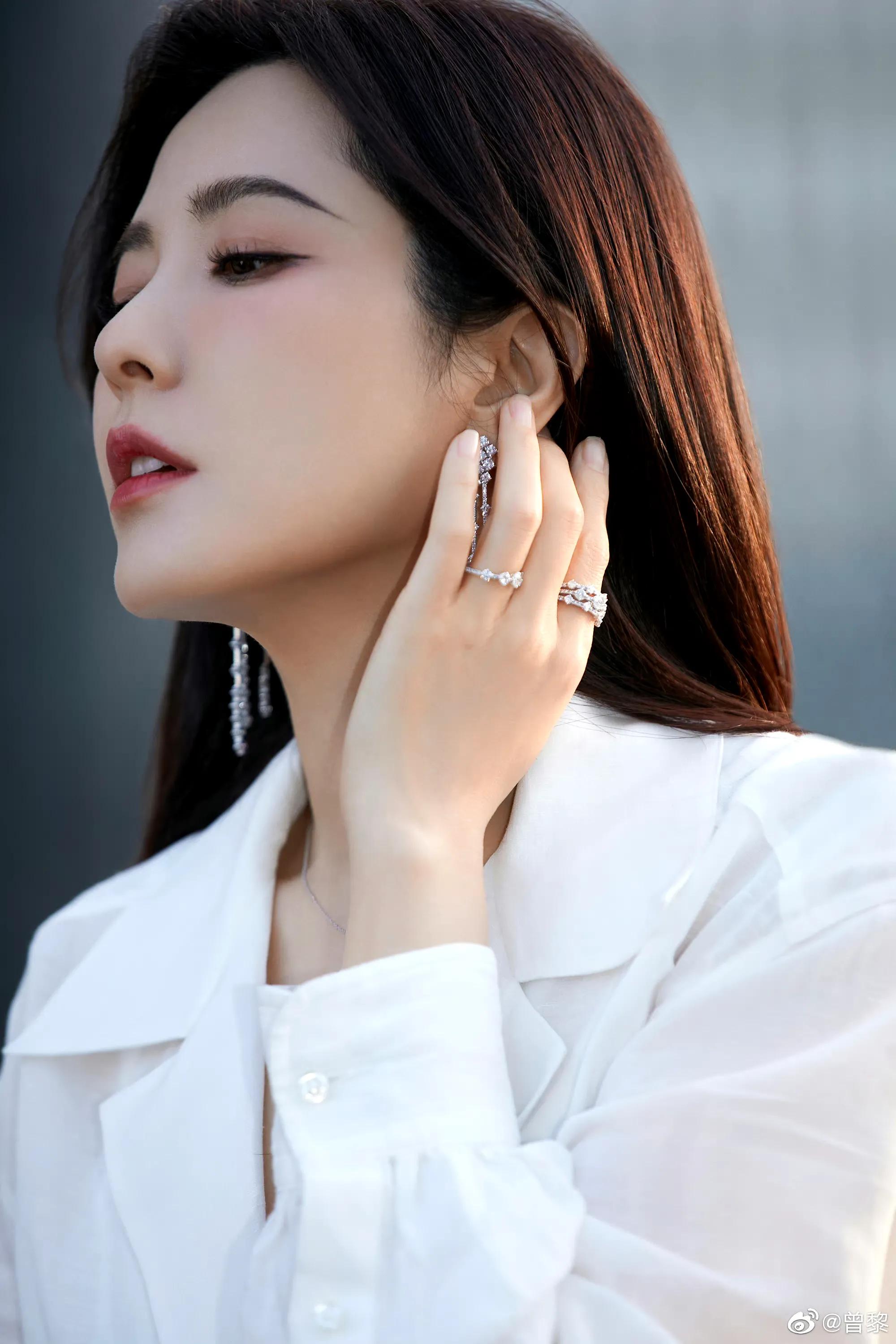 Zeng Li, the eternal goddess in my heart - iNEWS