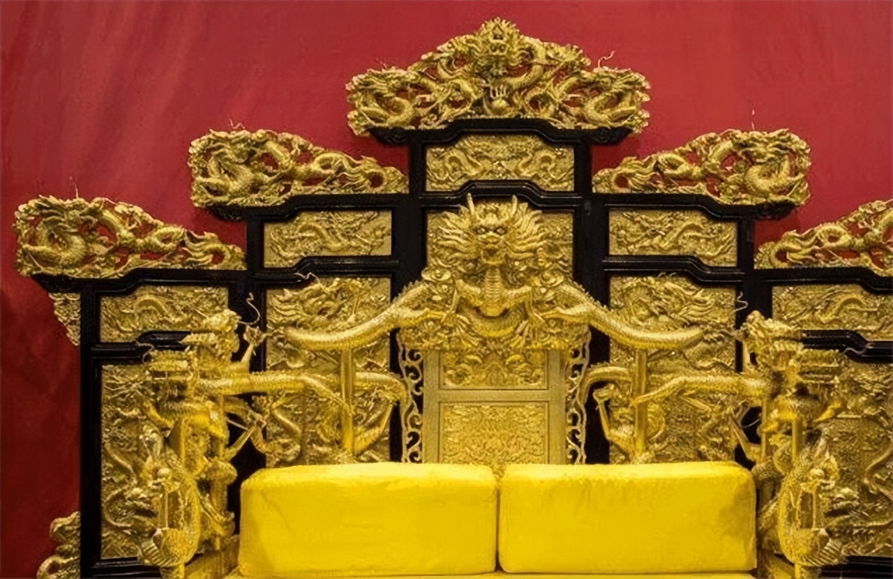 The most confusing chair in the Forbidden City, experts can't explain ...