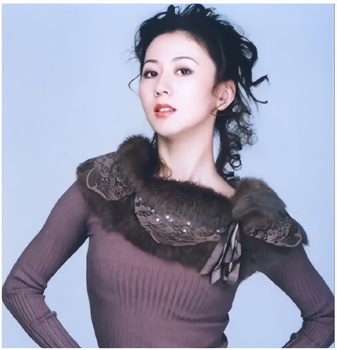 Twenty years ago, Tang Jiali, who was disliked by her father for being ...