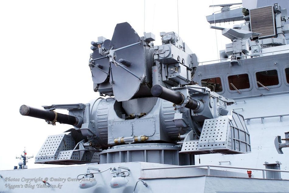 Weapons - Kashtan close-in gun - iNEWS