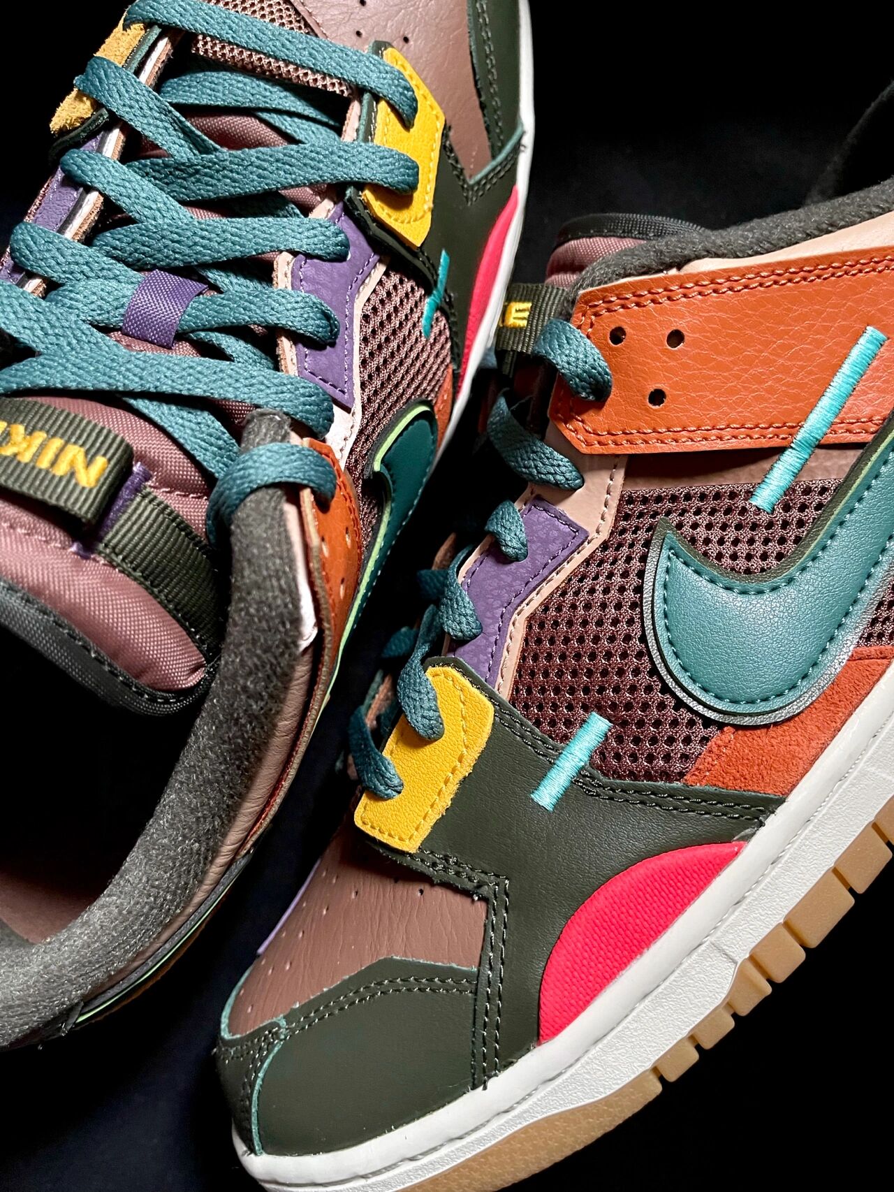 Dunk Low Stitches - iNEWS