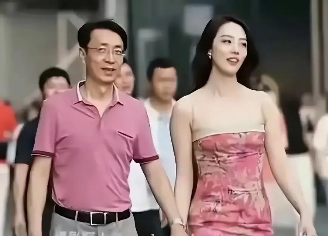 Dong Sizhen was dug out two years ago to find a chat record, simple relationship communication ...