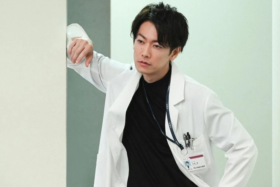 "First Love" affectionate hero!Meet "Harumichi Namiki" Takeru Sato's ...