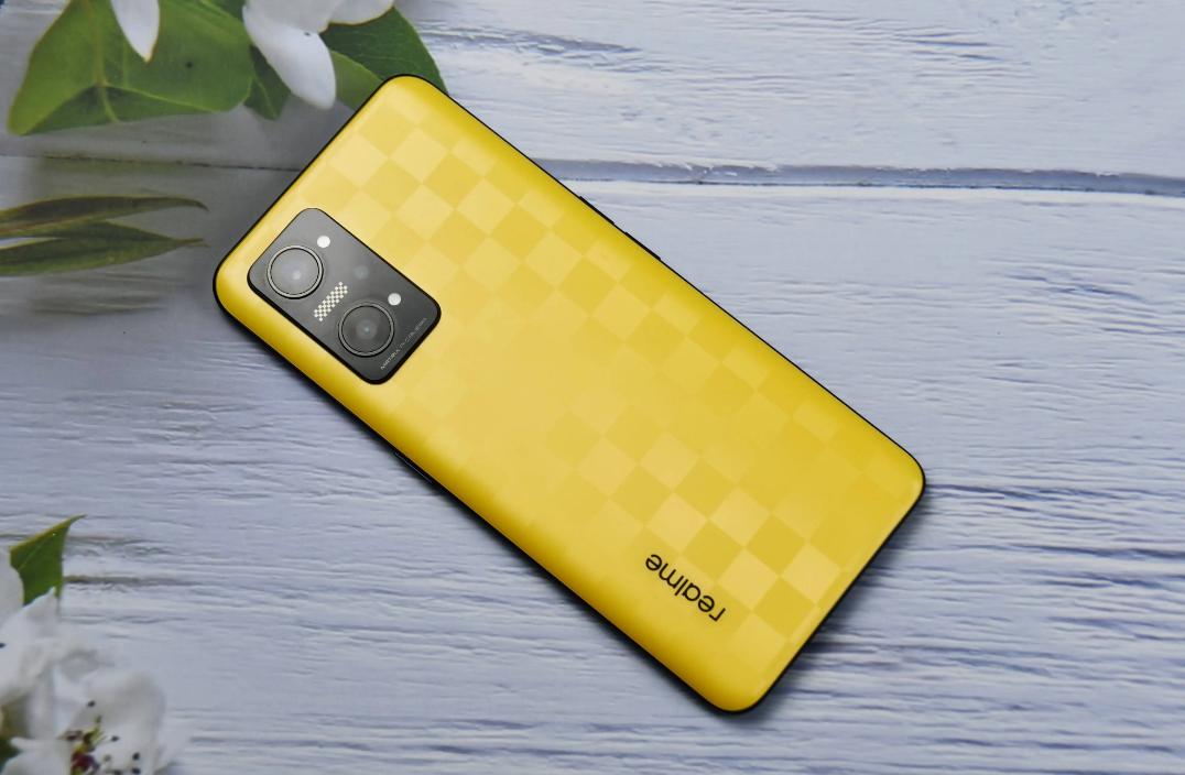 The budget is about 1500 mobile phones, and the three mobile phones ...