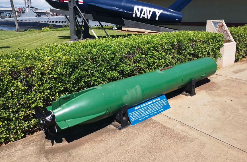 Hard to spot before hitting?Torpedoes are an important weapon in naval ...