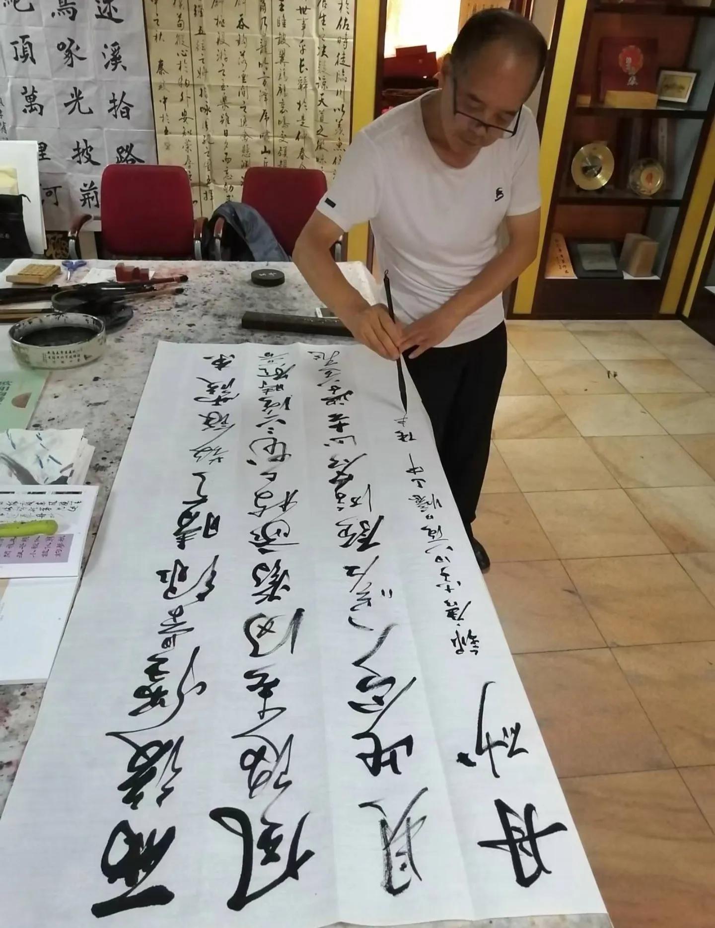 Hanyi Shenfei · Brush and ink vertical and horizontal——Appreciation and analysis of Mr. Zhang ...