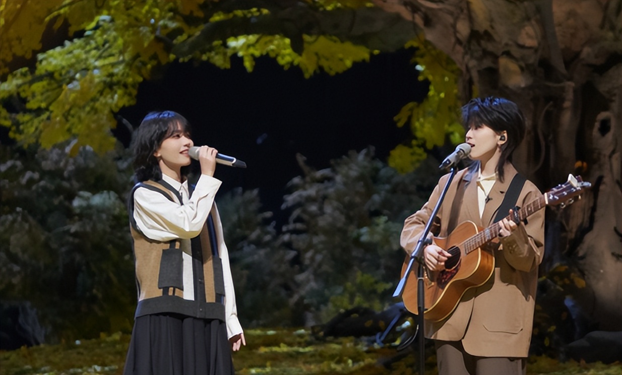 Zhou Shen asked Xilin Nayi Gao: Do you want to become a singer like ...
