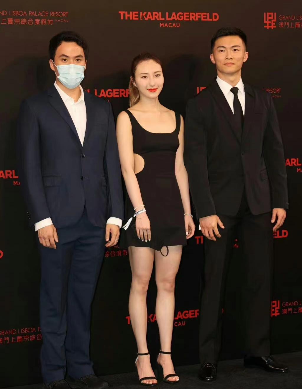 He Chaoyi revealed that her husband's blood vessels burst, and he was ...