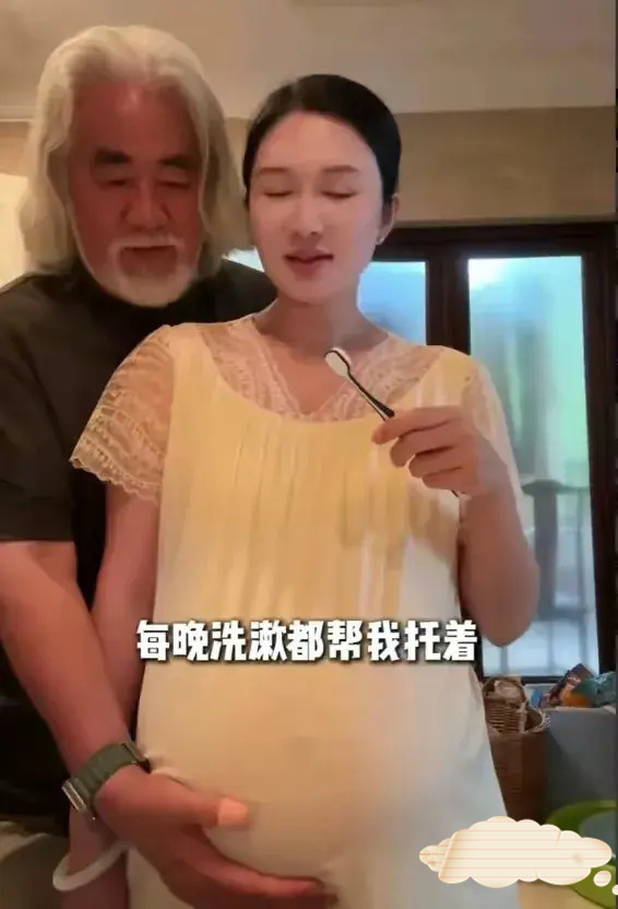 Du Xinglin shows off her love in her luxury house. 74-year-old Zhang Jizhong applies pregnancy ...