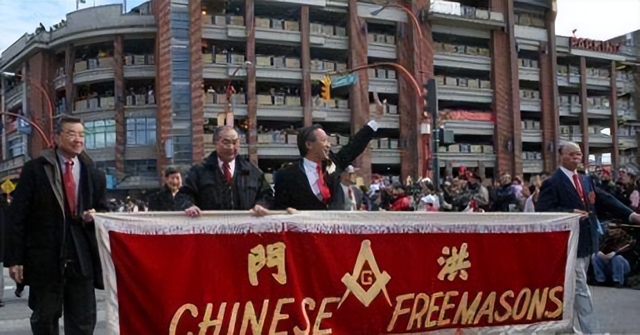 The three most powerful gangsters in the world, heinous and save the ...