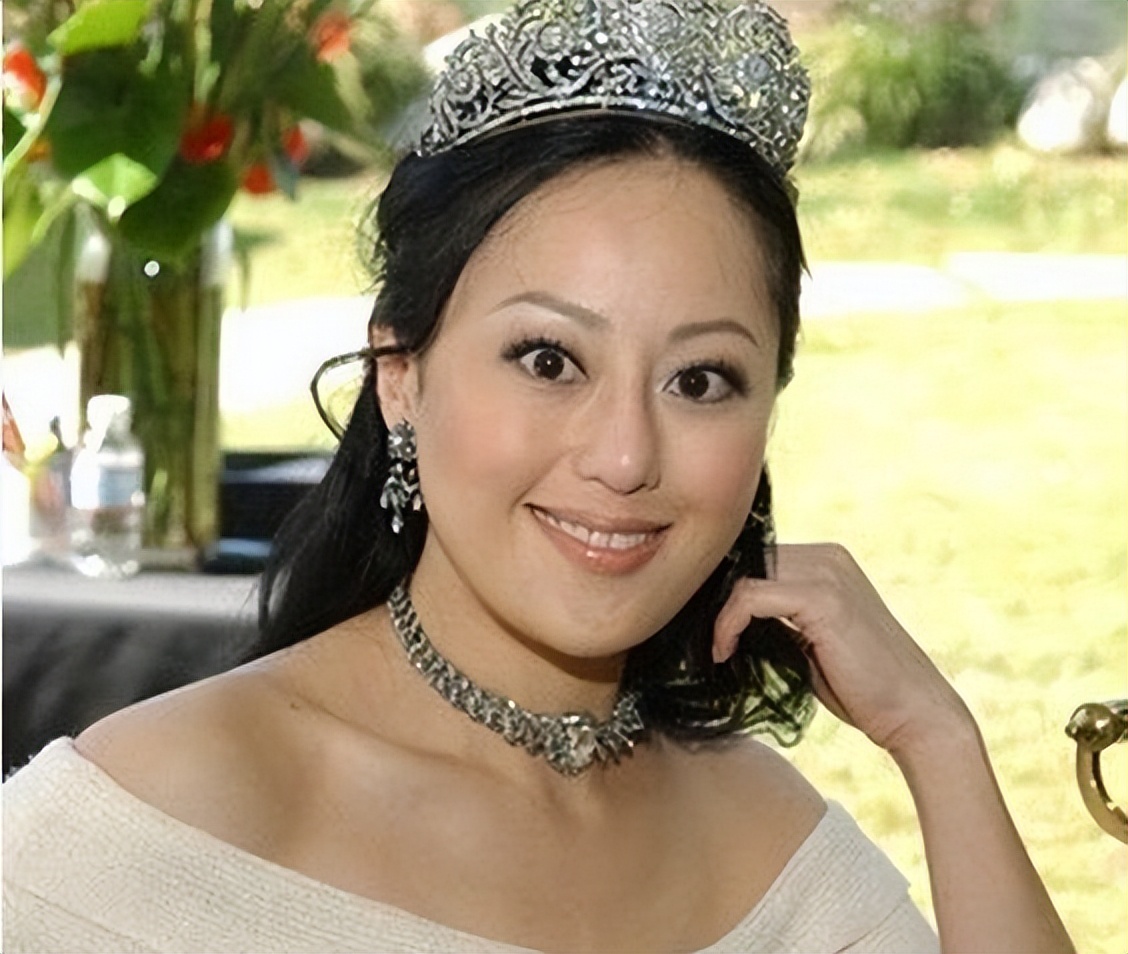 She once became popular in the film industry with a tertiary film, but ...