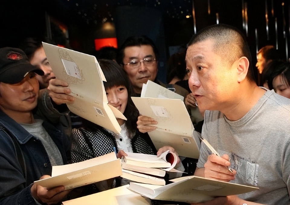 Wang Mi: It's unlucky to be your daughter. After 28 years of divorce ...